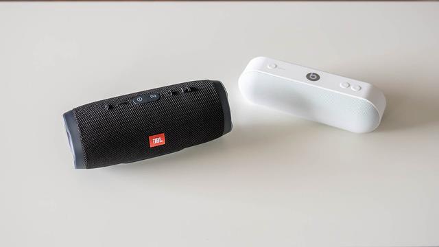 Beats Pill Plus vs JBL Charge 3: najlepsze głośniki Bluetooth w 2023 ...